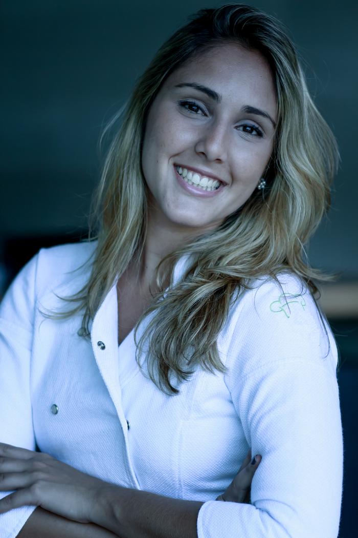 Alessandra Almeida's Instagram, Twitter & Facebook on IDCrawl