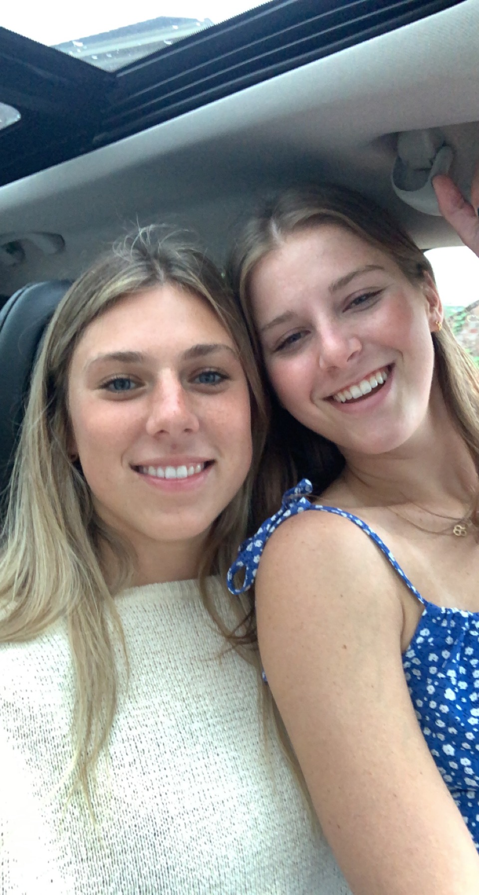 Julia Demarco's Instagram, Twitter & Facebook on IDCrawl